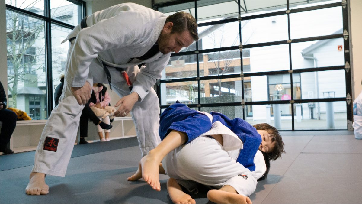 How can I support my child’s progress in jiu jitsu? | Advantage Jiu Jitsu